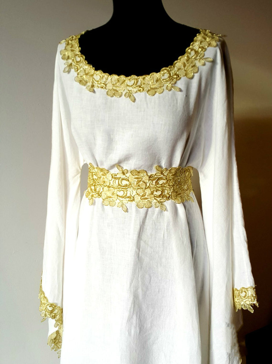 White Medieval Dress Celtic gown long sleeves renaissance costume for ...